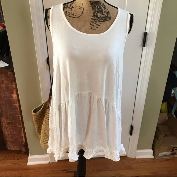 easel | Tops | Ruffled Bottom Tank | Poshmark